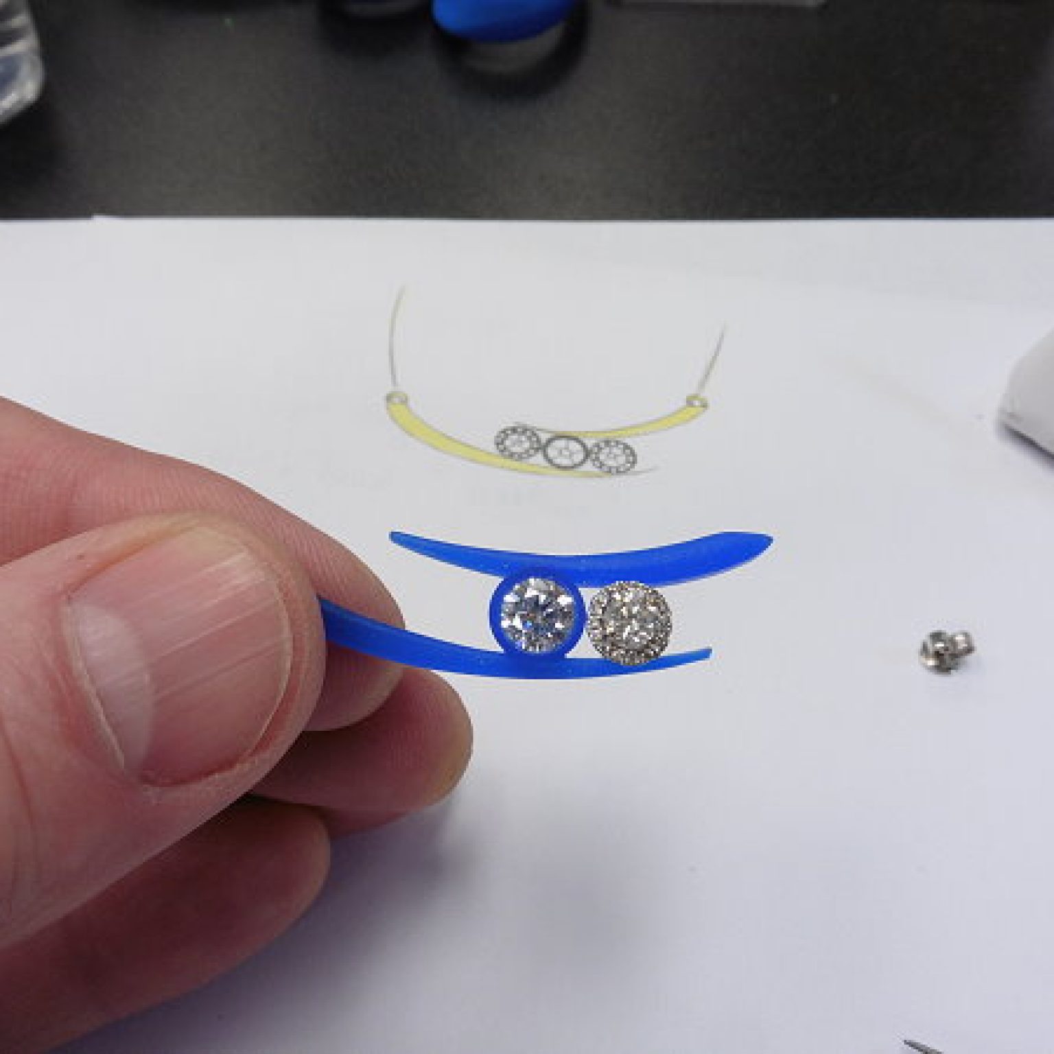 Transform Your Old Gems with Expert Jewellery Redesign